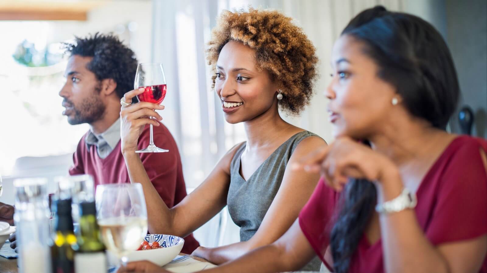 Hosting a Dinner Party: The Art of Creating a Memorable Experience